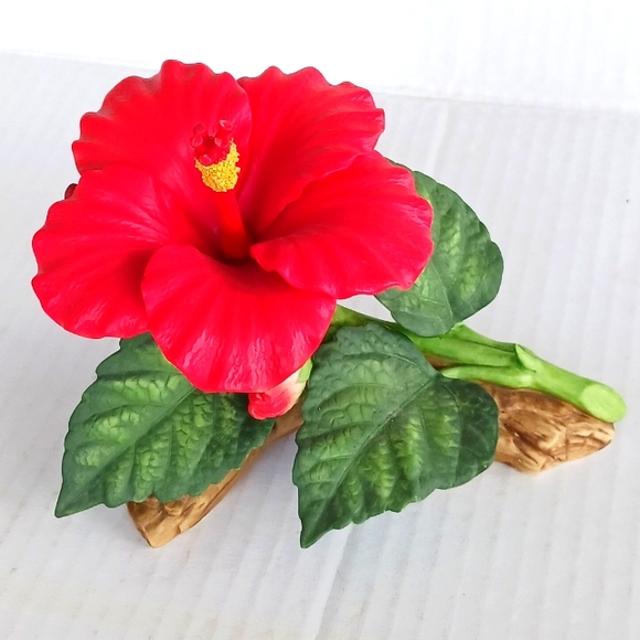 Andrea By Sadek | Accents | Hibiscus By Andrea Flower Figure Labels ...
